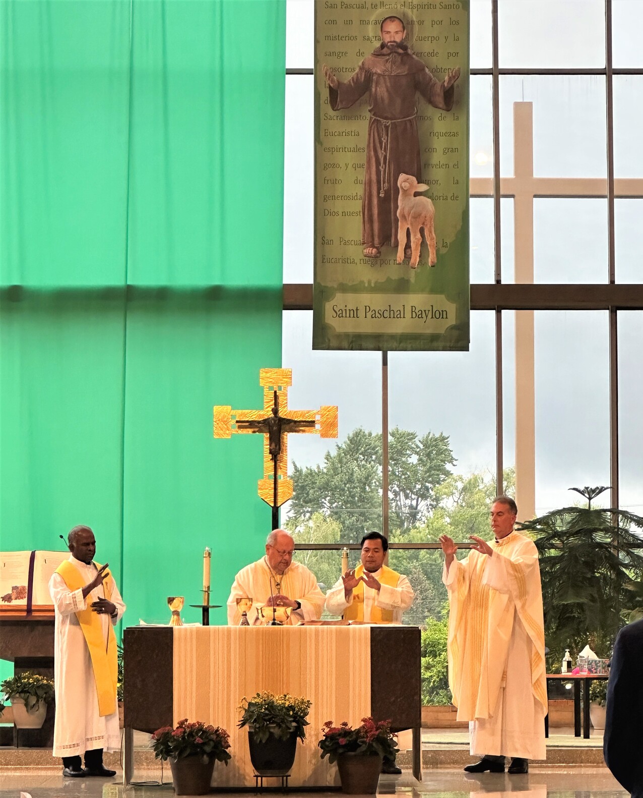 Mass with Bishop Malesic, picnic help mark St. Paschal Baylon’s 70th anniversary