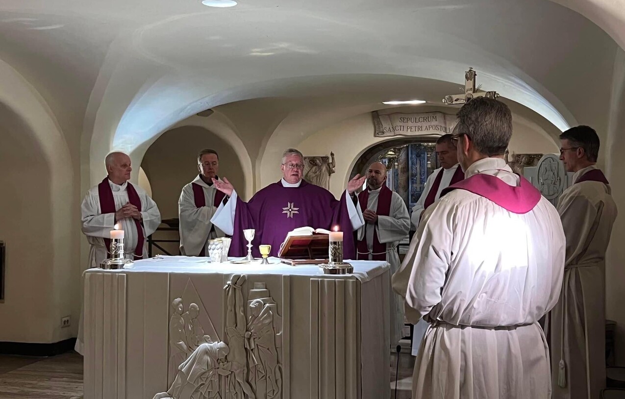 Day 4: Sunday Mass at St. Peter’s, Angelus among day's events for ...