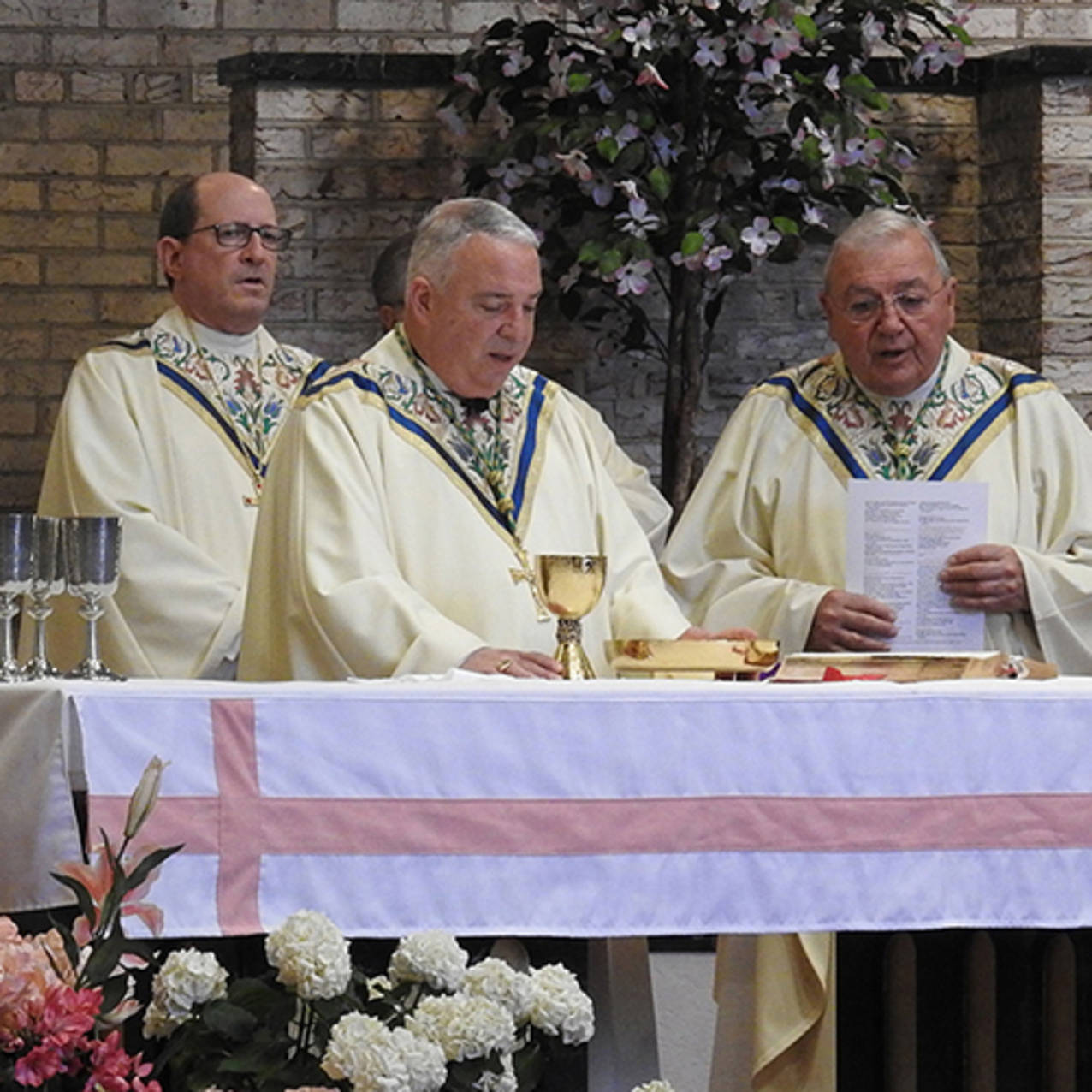 Diocesan priests celebrate anniversaries of ordination