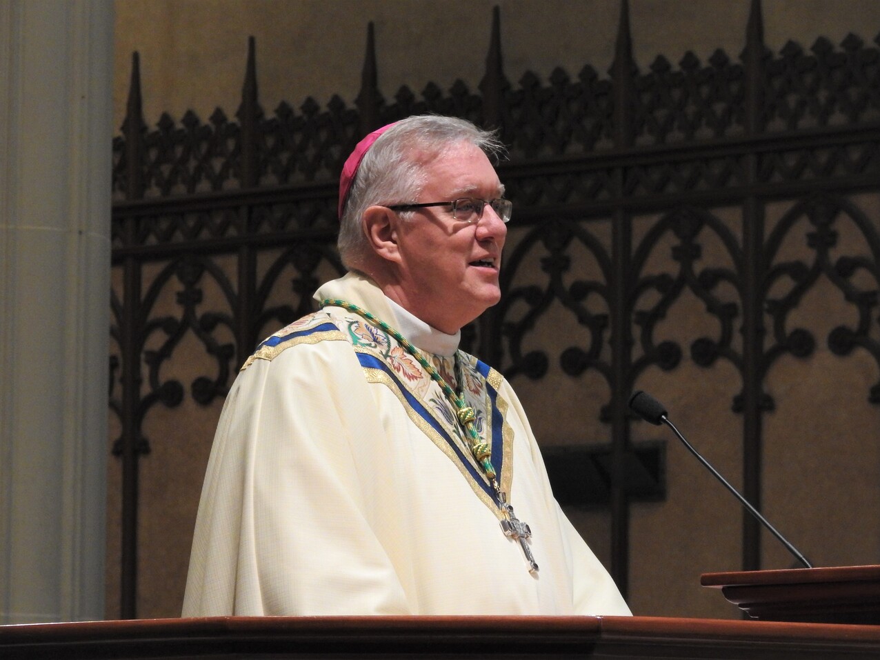 Students gather in cathedral for annual diocesan Mass for Life