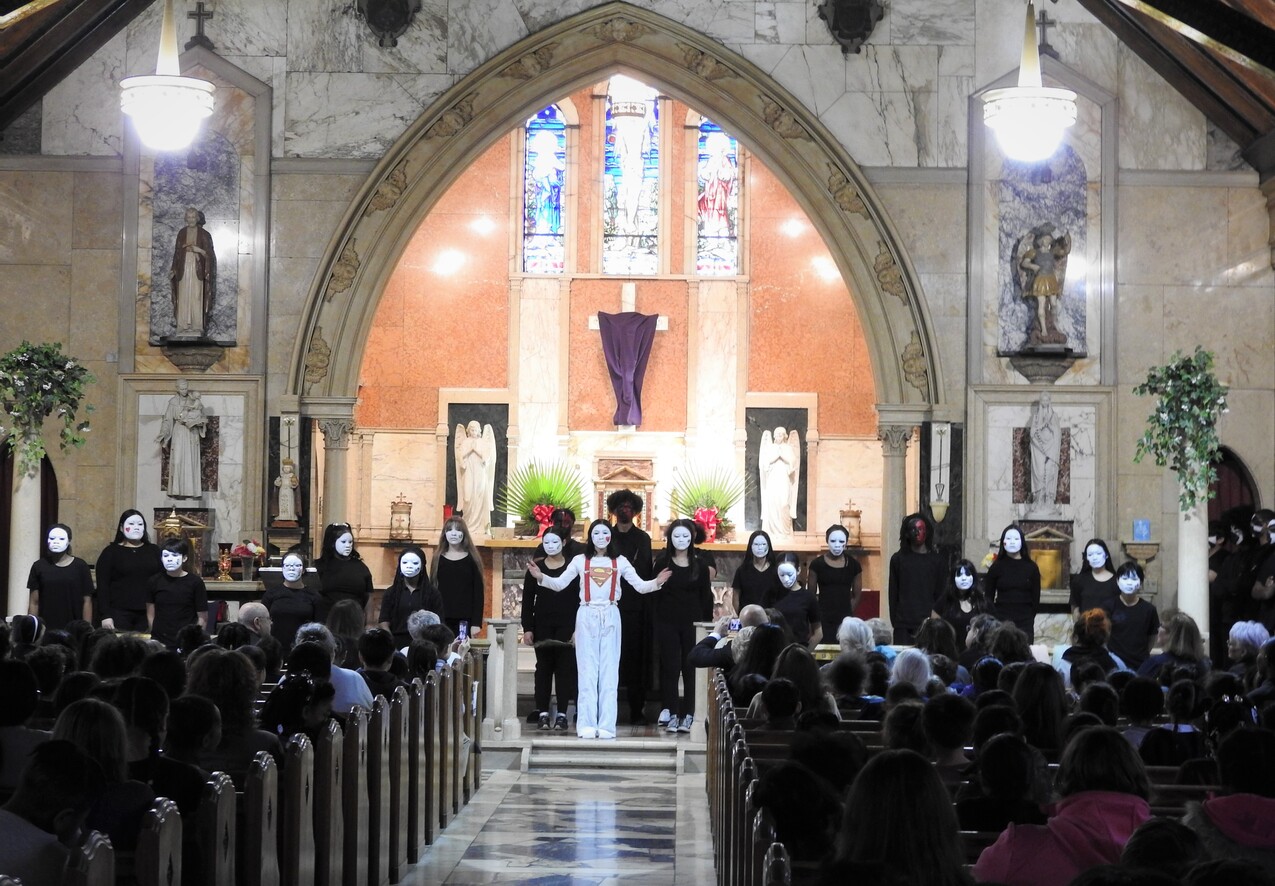 St. Anthony of Padua, Akron presents ‘What a Week for Jesus’