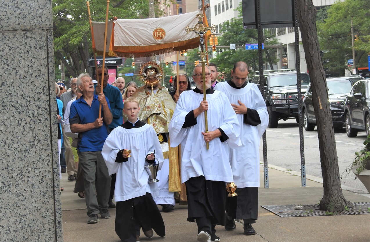 Eucharistic procession, Mass mark Legion of Mary centennial