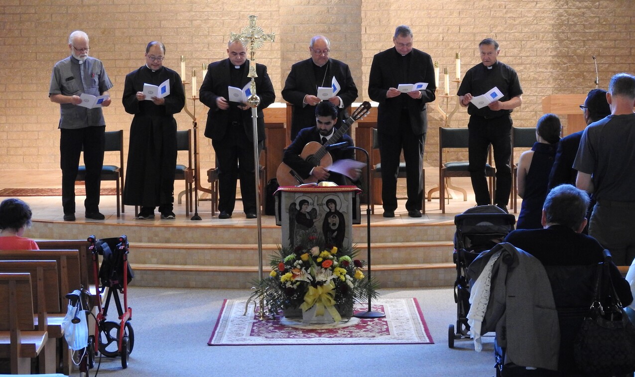 Prayer, fellowship highlight Neocatechumenal Way gathering
