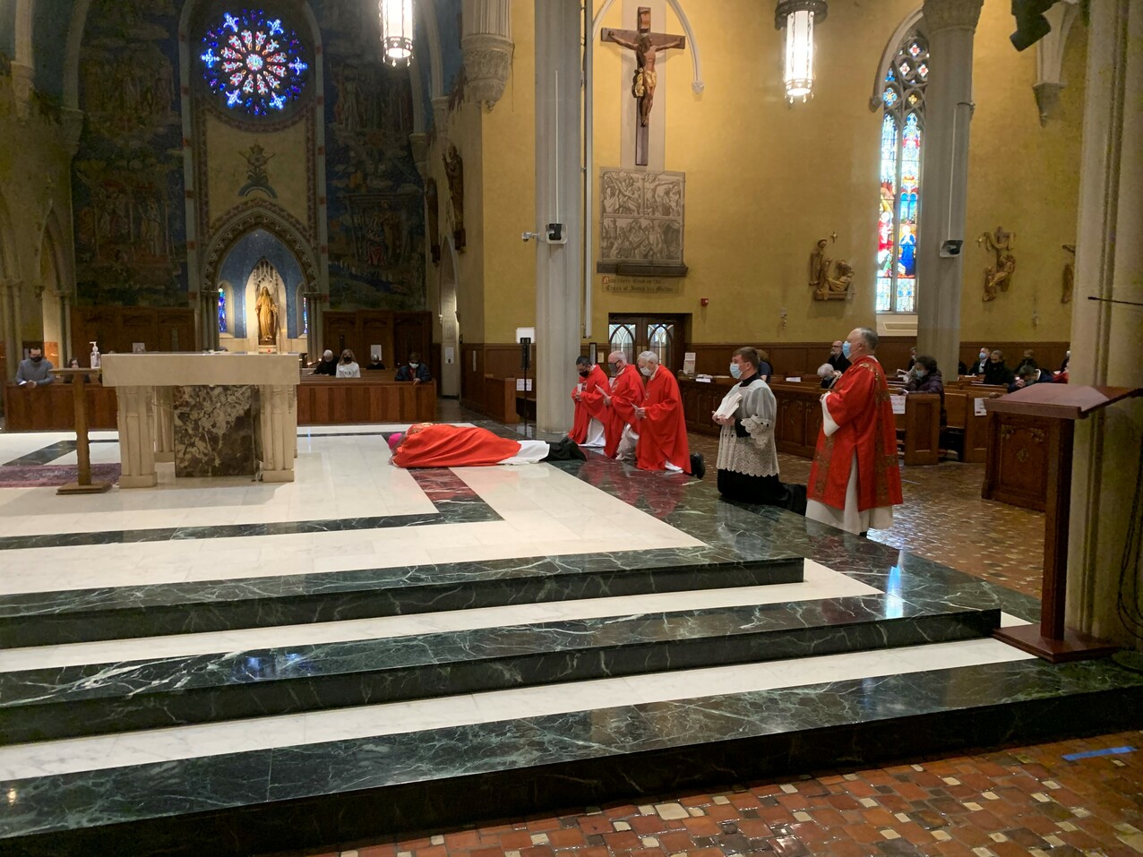 Somber Good Friday liturgy recalls Jesus’ sacrifice on the cross