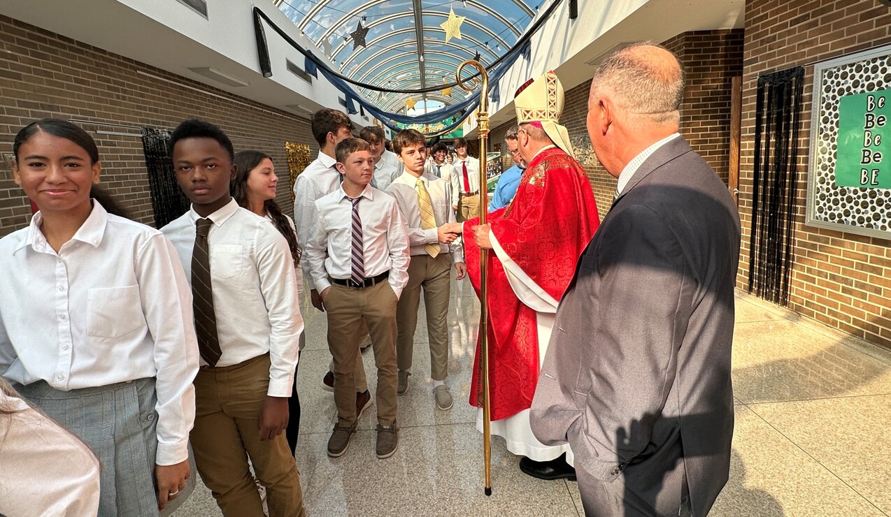 Lake Catholic High School welcomes bishop for Mass, tour, lunch