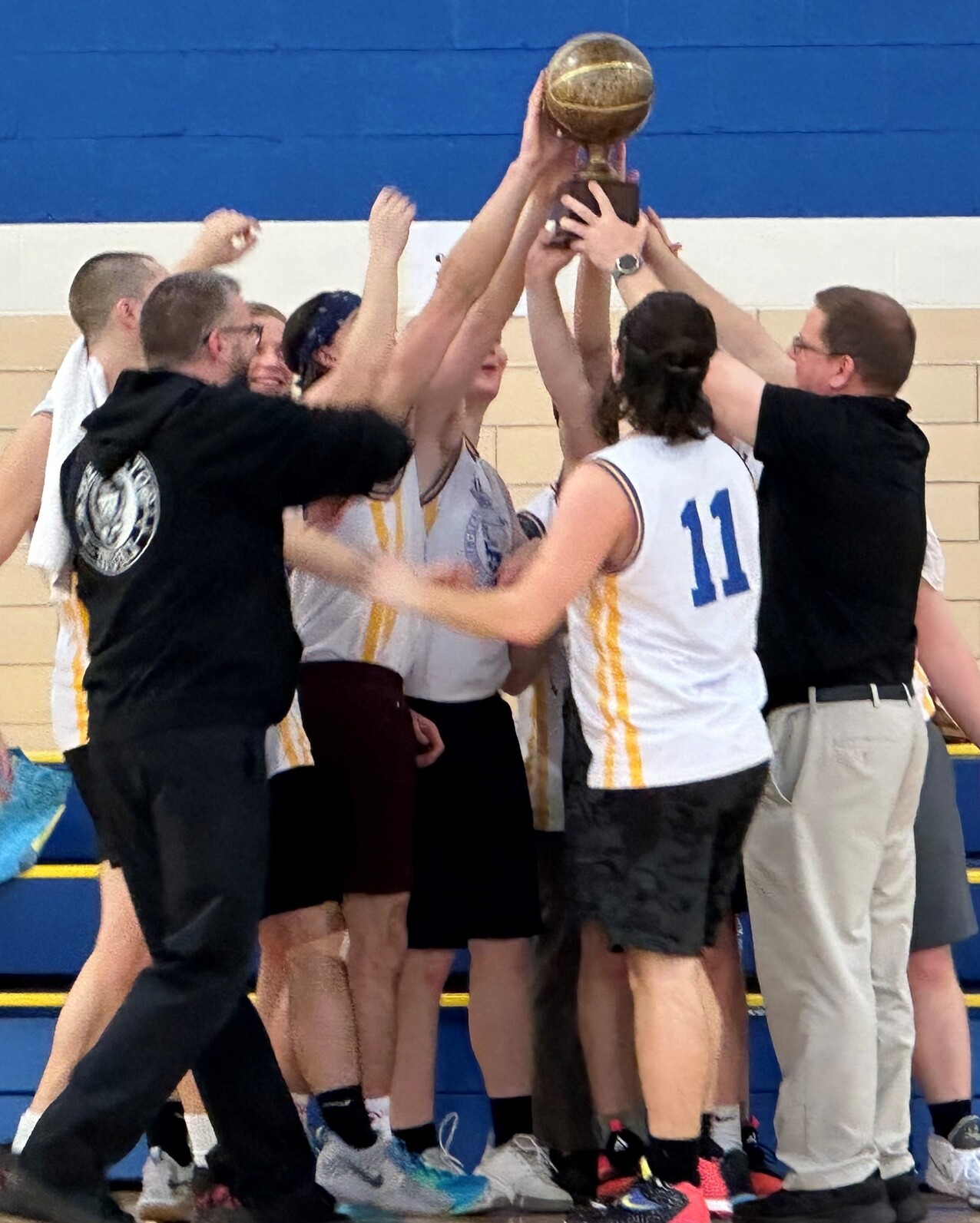 Borromeo hoops team surges, snags its first Helfant Classic Tournament ...