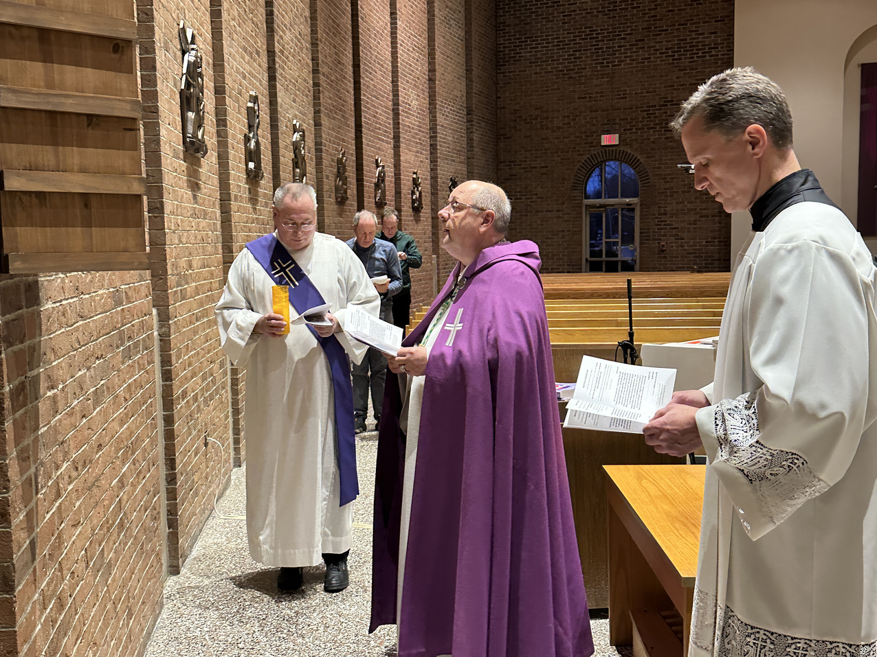 Walking with Jesus makes our burdens lighter, bishop tells St. Bede ...