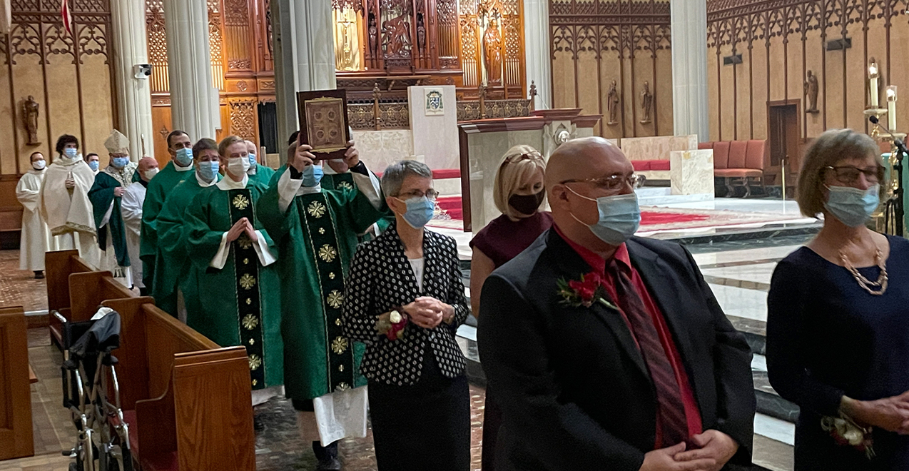 Point people to the Lord, bishop tells newly certified lay ecclesial ...