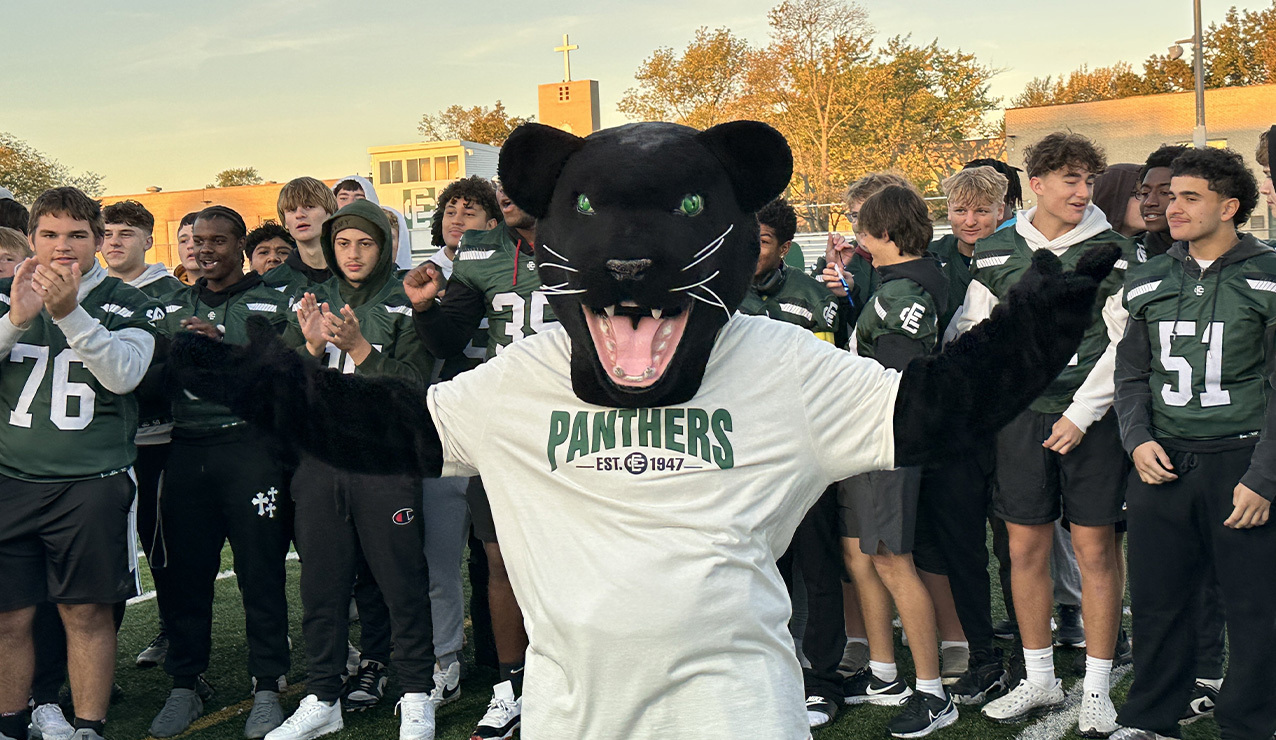 Elyria Catholic featured on Friday Football Frenzy during homecoming ...