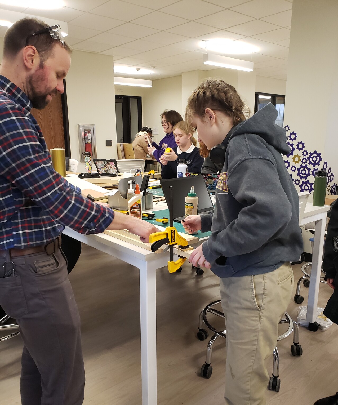 Zdankiewicz wins OAEA Northeast Region Distinguished Educator Award